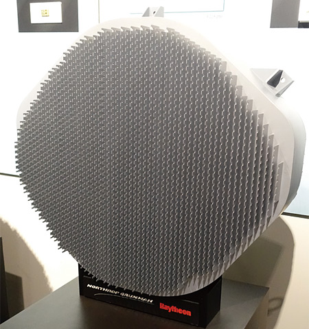 신형 전투기의 필수무기 AESA 레이더